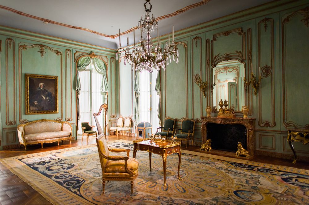 How to incorporate Bridgerton-inspired decor in your home