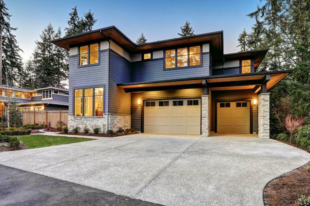 What is the average height of a 2 story house?