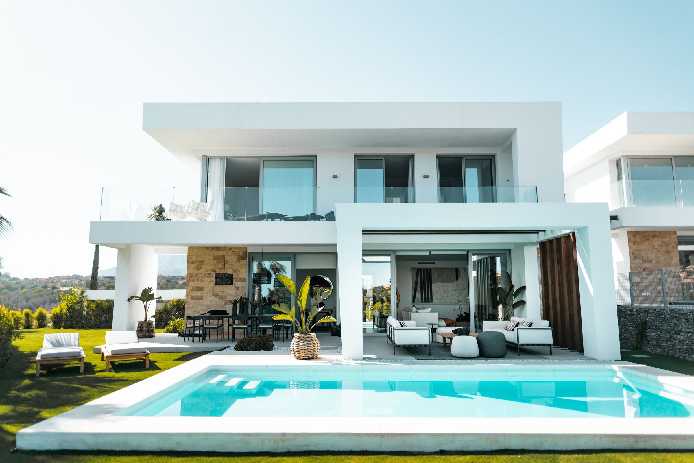 Planos y diseños de casas con alberca que te inspirarán