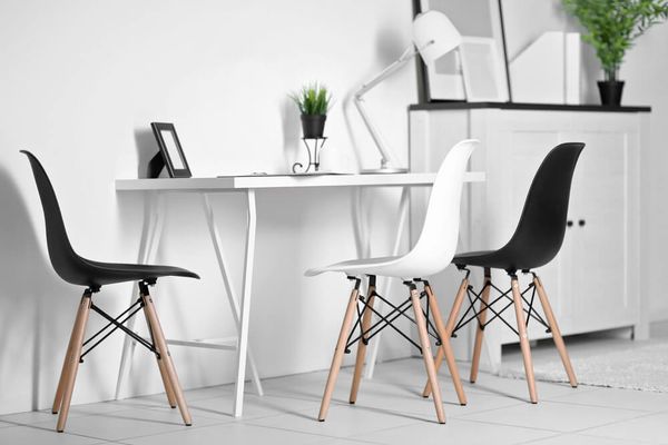 10 Iconic Chairs Every Designer Should Know About